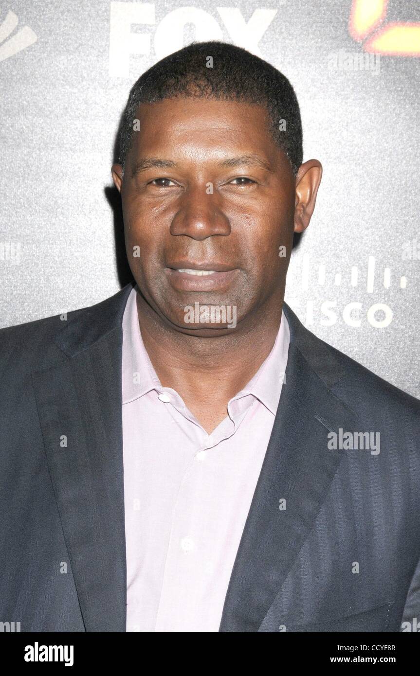 Apr 30, 2010 - Los Angeles, California, USA - Actor DENNIS HAYSBERT at ...