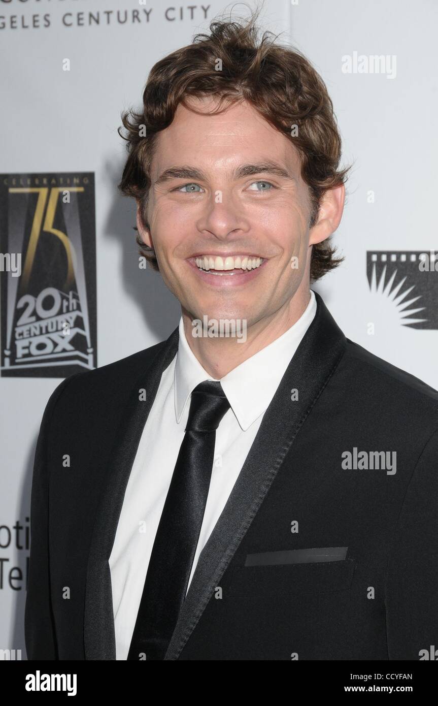 May 01, 2010 - Los Angeles, California, USA - Actor JAMES MARSDEN at ...