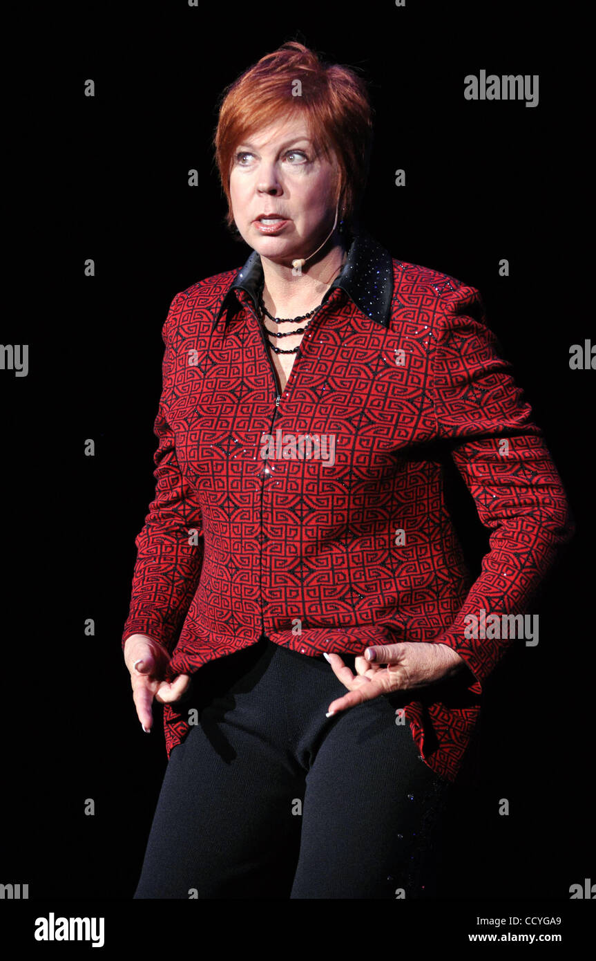 Apr 11, 2010 - Emporia, Virginia, USA - Singer/Comedian VICKI LAWRENCE ...