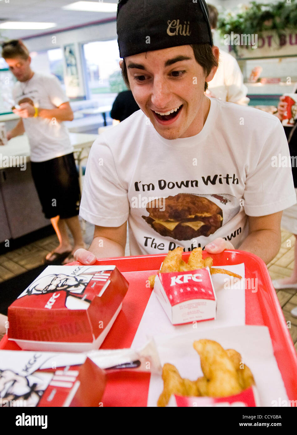 Kfc chicken sandwich hi-res stock photography and images - Alamy