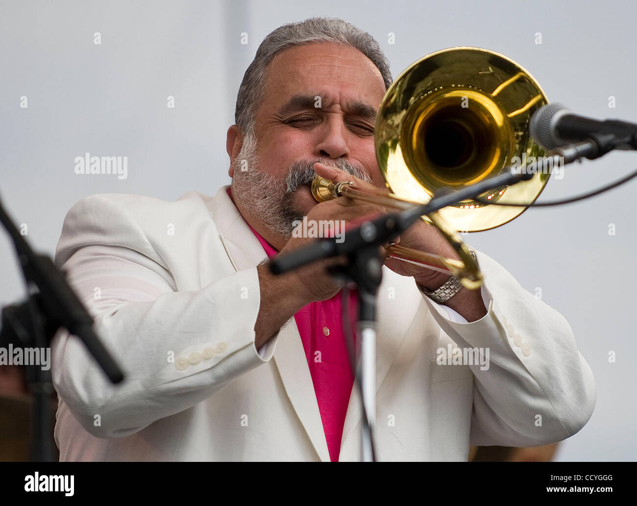 Singer willie colon hi-res stock photography and images - Alamy