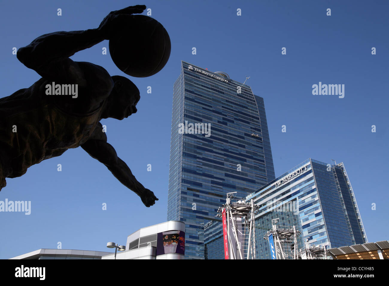 The new Ritz-Carlton Hotel & JW Marriott Hotel in downtown Los Angeles ...