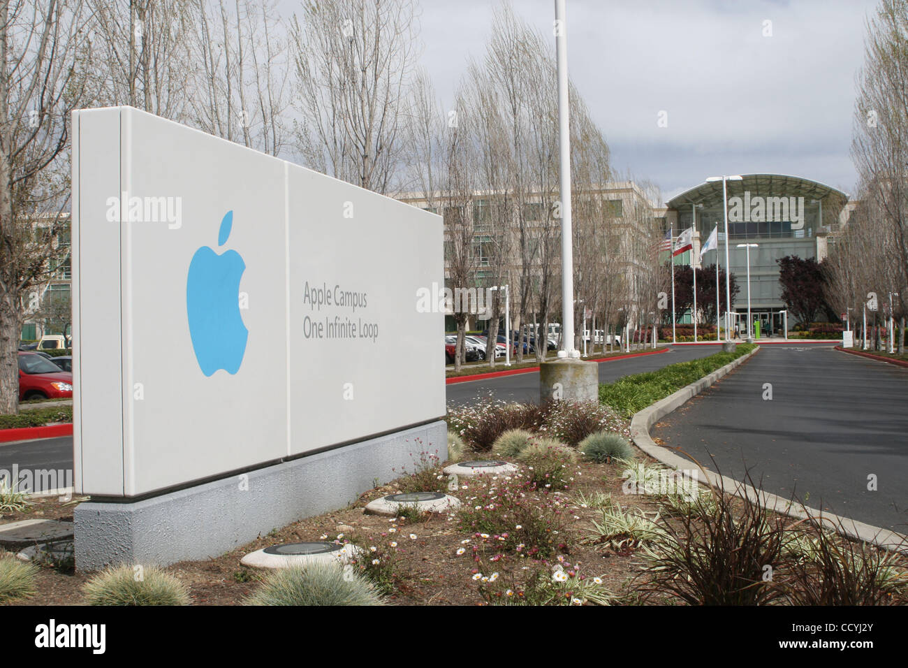 Mar. 31, 2010 - Cupertino, California, U.S. - Worldwide headquarters of ...