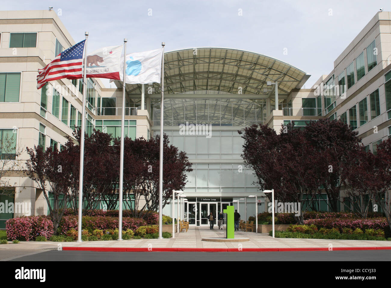 Apple headquarters cupertino logo hi-res stock photography and images ...