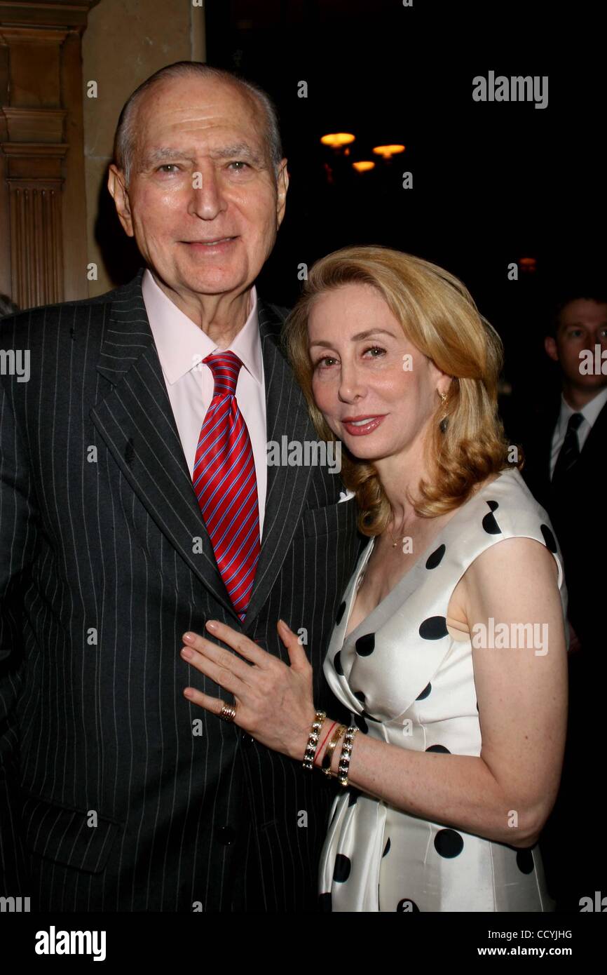 Sharon handler hi-res stock photography and images - Alamy