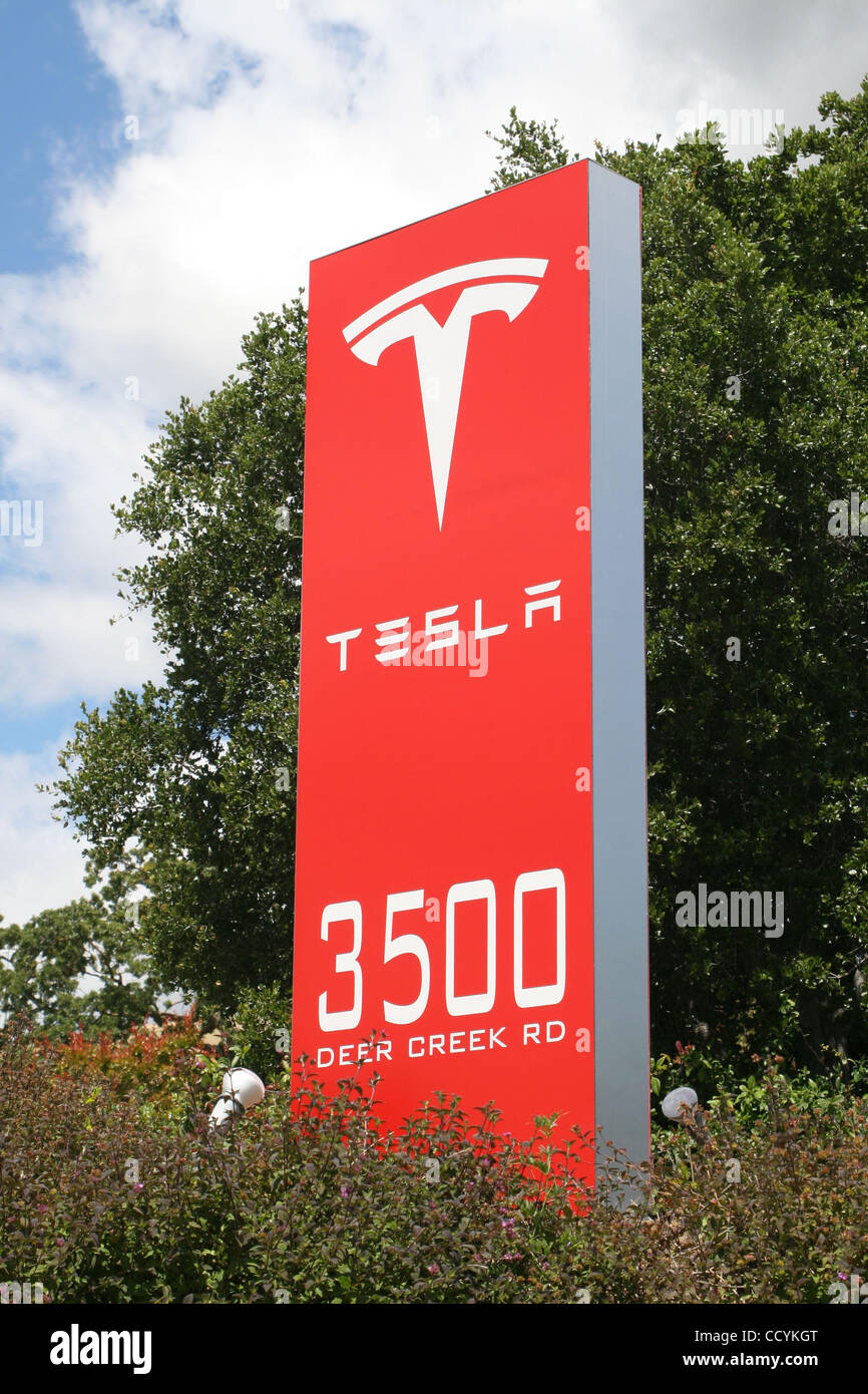 Tesla motors headquarters hi-res stock photography and images - Alamy