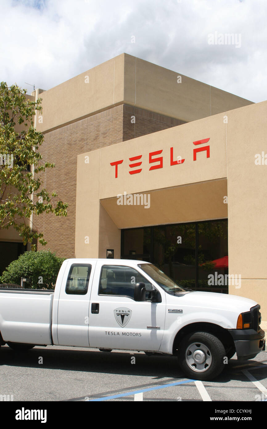 Tesla motors headquarters hi-res stock photography and images - Alamy