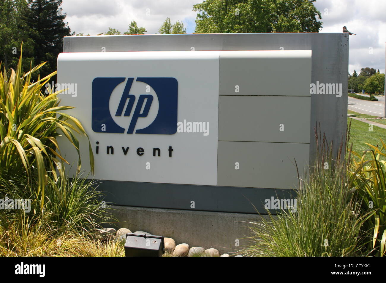 Hp share hi-res stock photography and images - Alamy