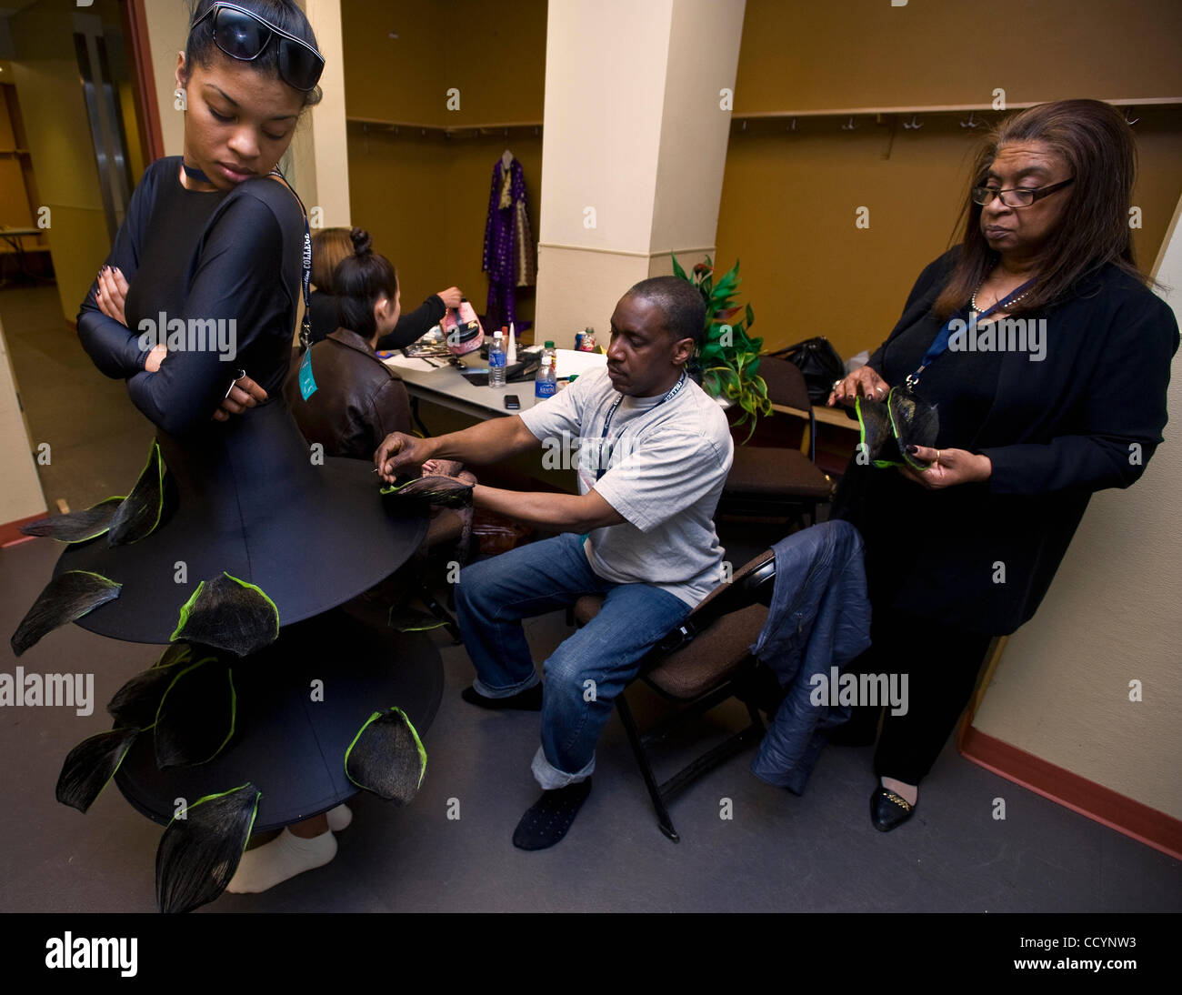 Catwalk dressing room hi-res stock photography and images - Alamy