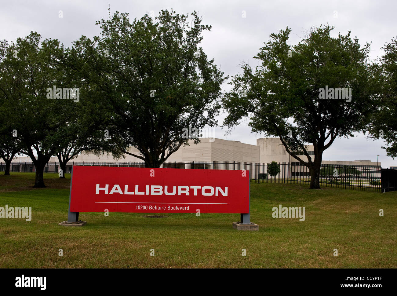 Halliburton oil hi-res stock photography and images - Alamy
