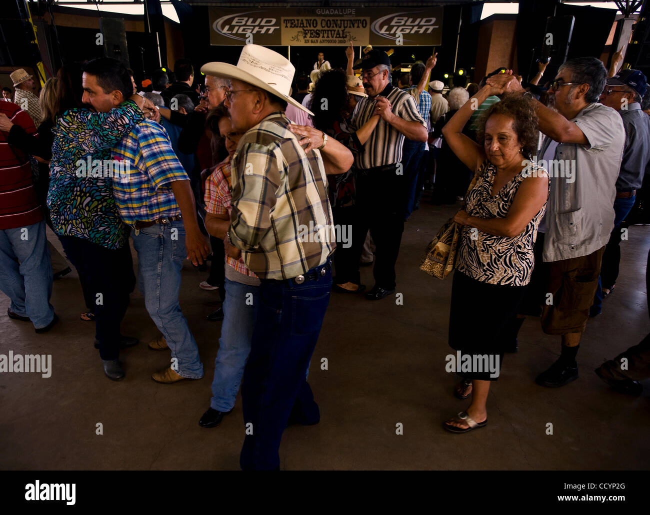 Tejano dance hi-res stock photography and images - Alamy