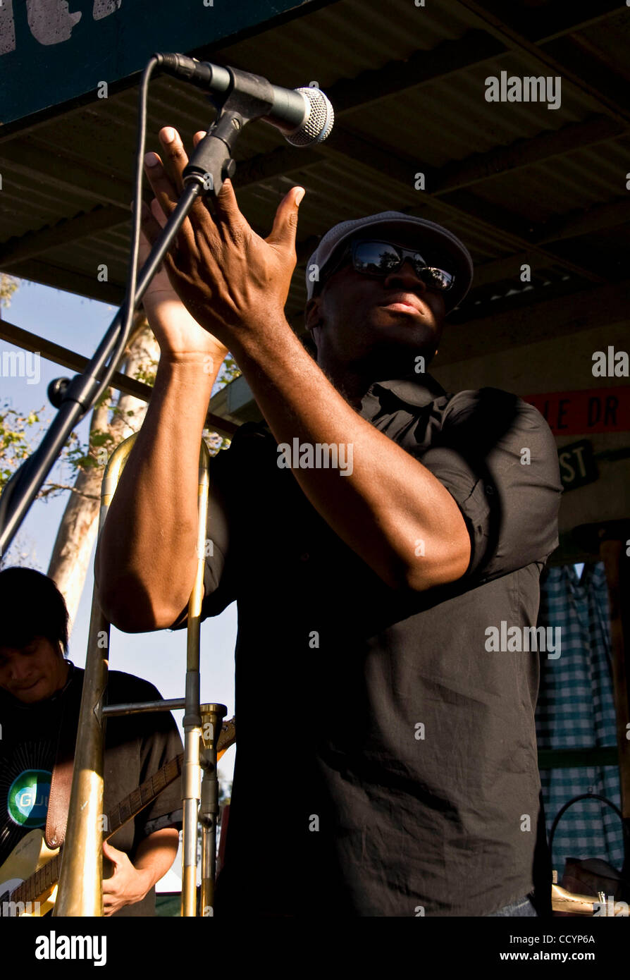 Big sams funky nation hi-res stock photography and images - Alamy