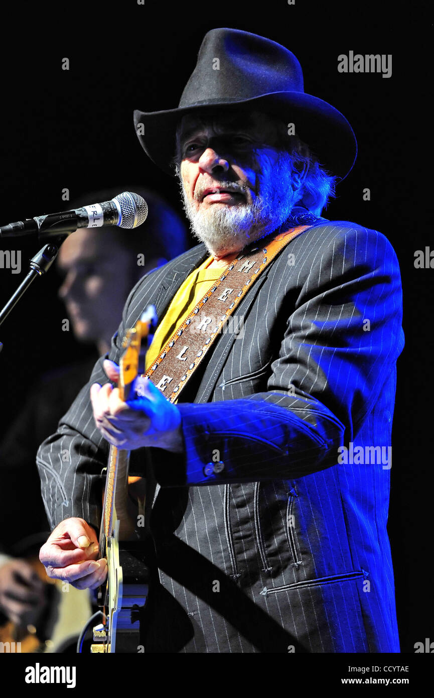 Country music legend Merle Haggard performed live at the Chumash Casino ...