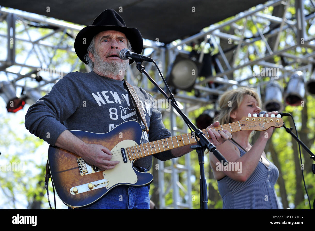 Country music legend Merle Haggard performed live at the Pozo Stampede ...