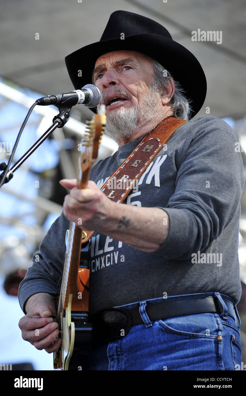 Country music legend Merle Haggard performed live at the Pozo Stampede ...