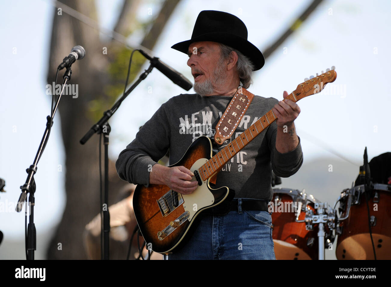 Country music legend Merle Haggard performed live at the Pozo Stampede ...