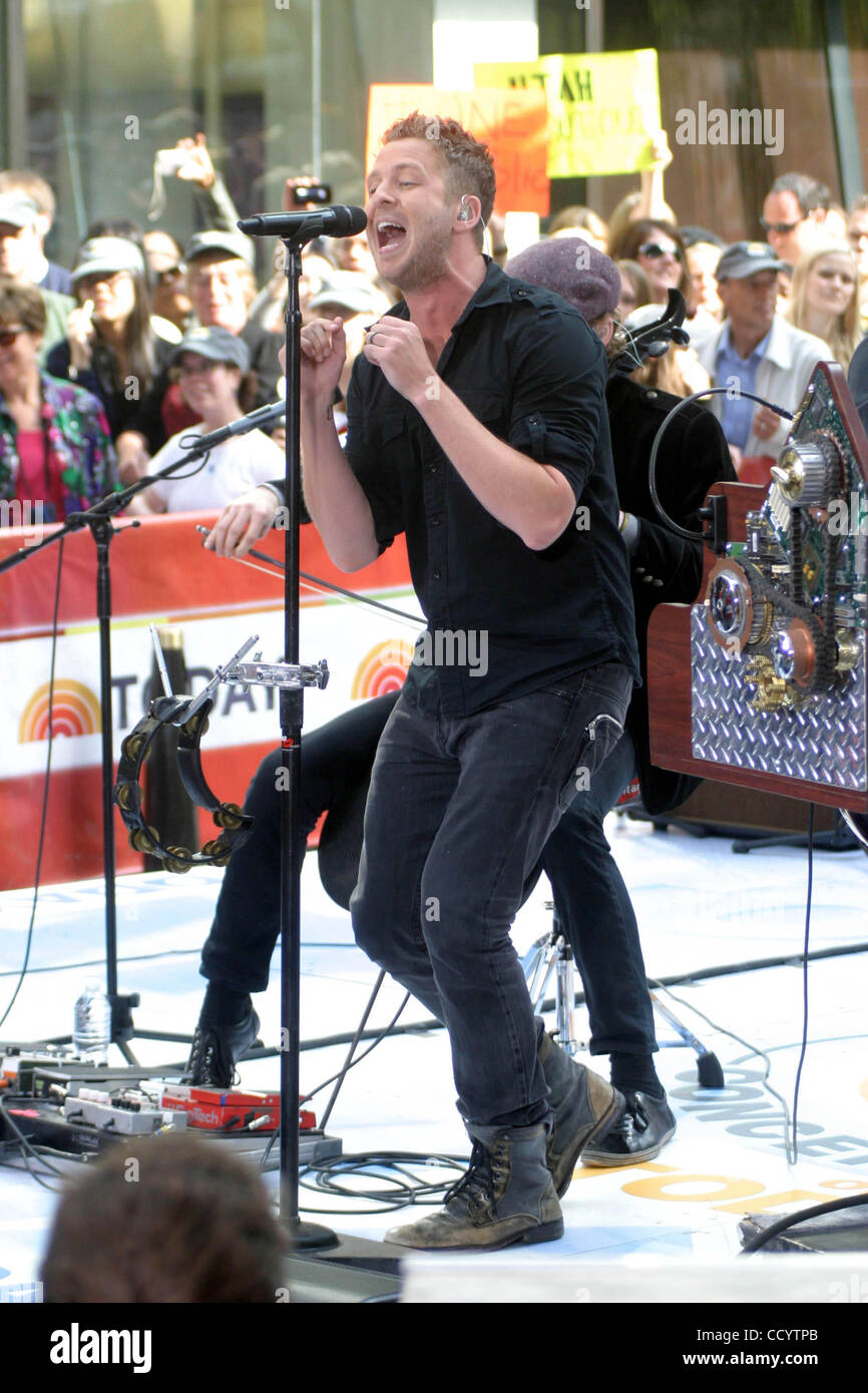 May 28, 2010 - New York, New York, U.S. - RYAN TEDDER of One Republic ...