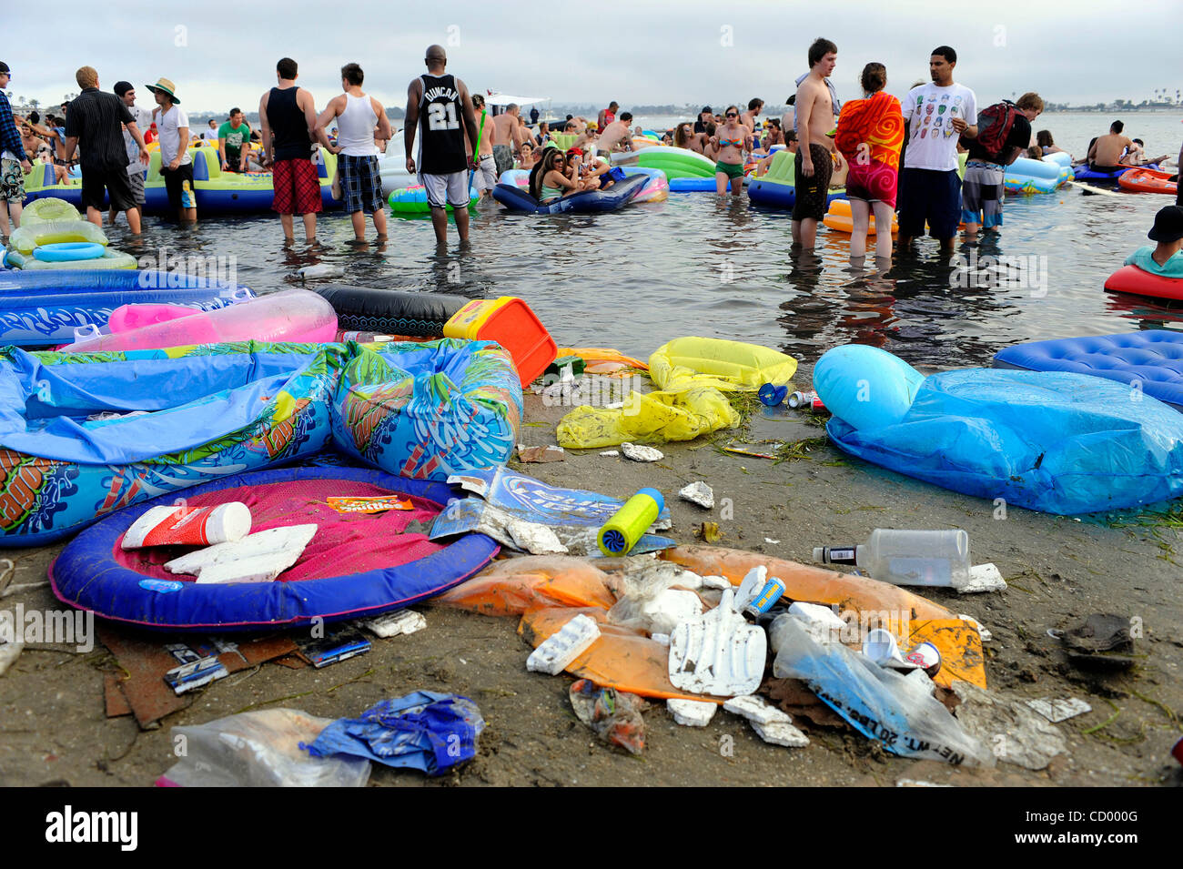 Mar 20, 2010 - San Diego, California, USA - Trash lines the shore after ...