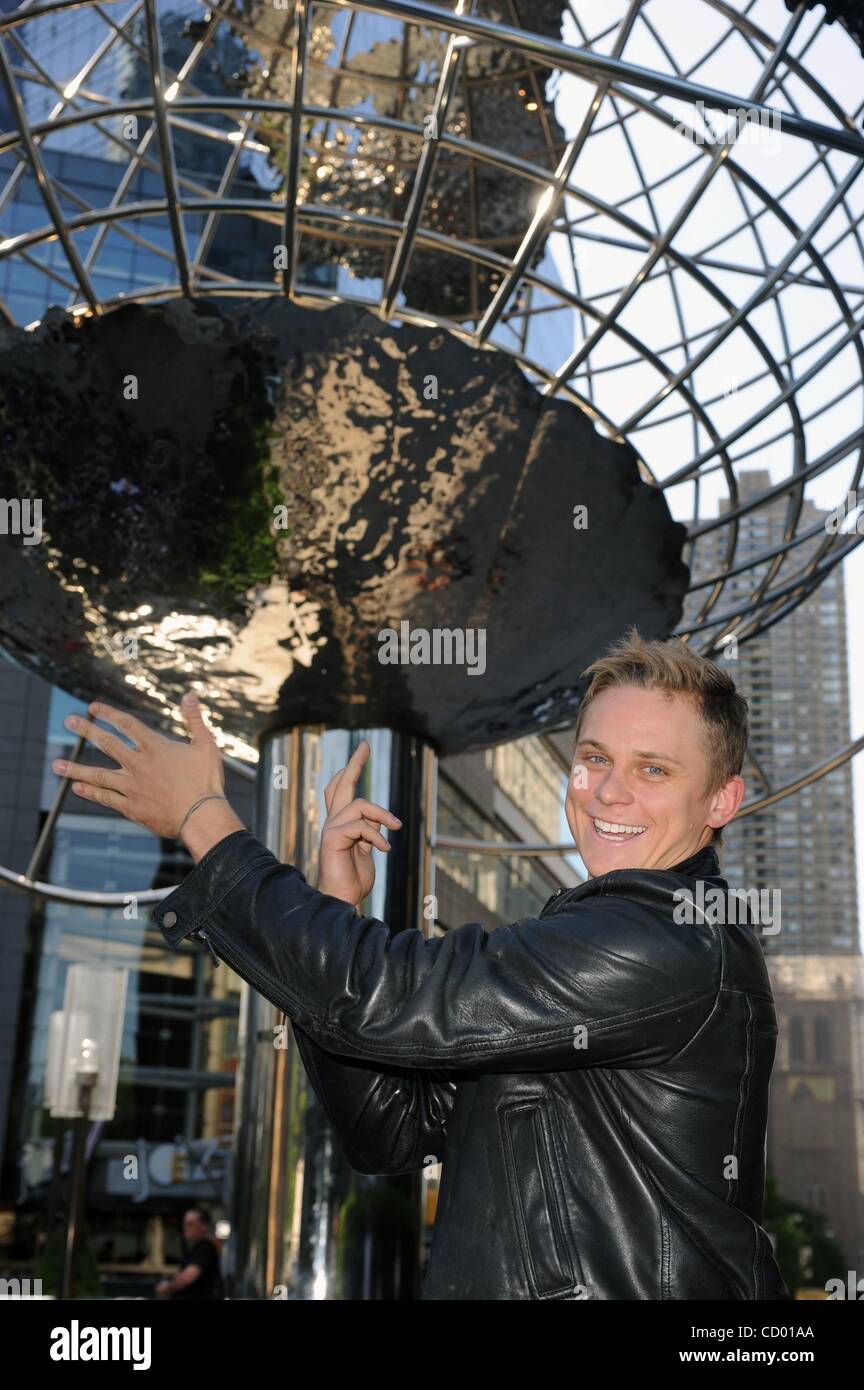 May 06, 2010 - Manhattan, New York, USA - Actor BILLY MAGNUSSEN ...