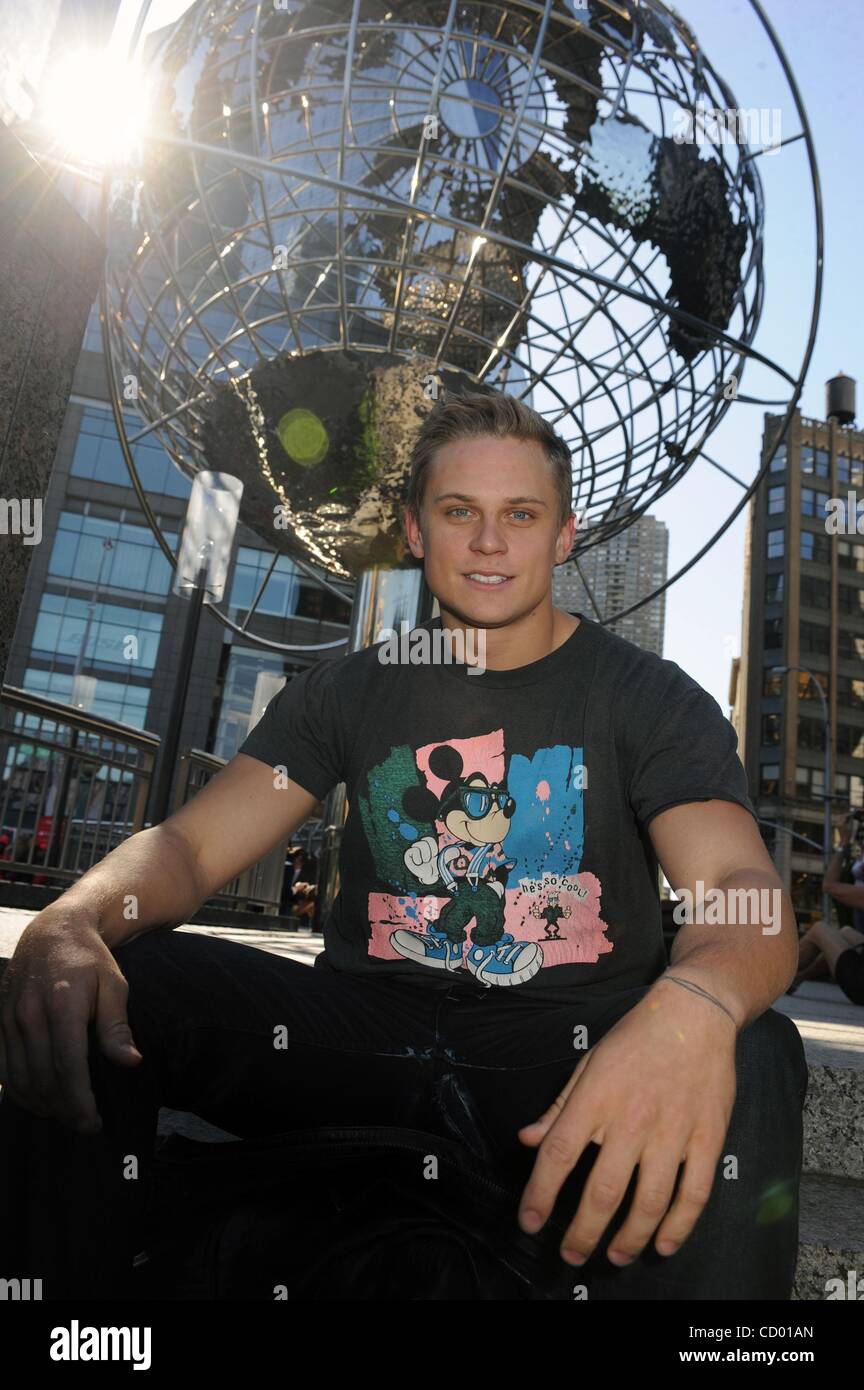 May 06, 2010 - Manhattan, New York, USA - Actor BILLY MAGNUSSEN ...
