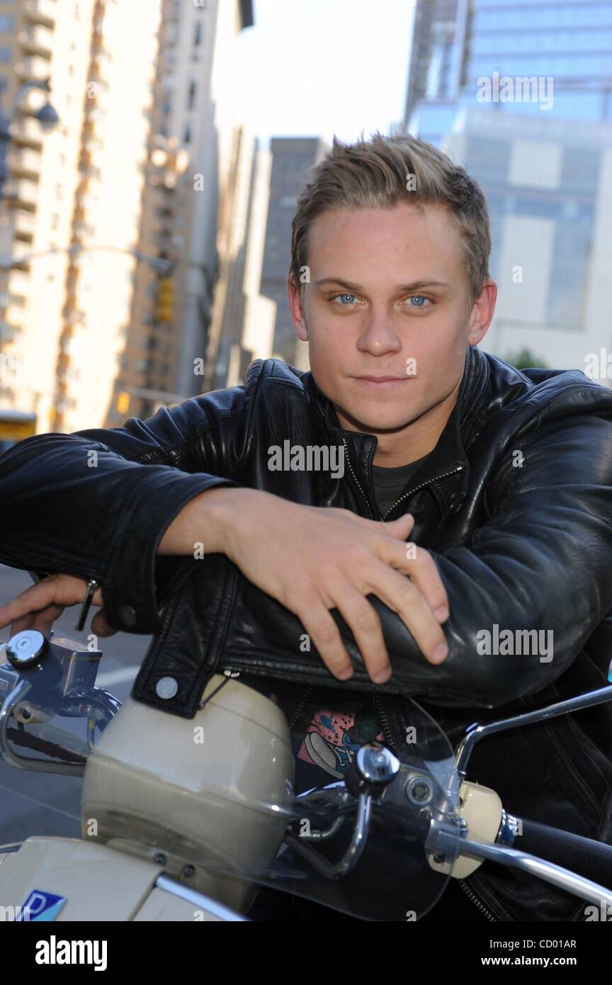 May 06, 2010 - Manhattan, New York, USA - Actor BILLY MAGNUSSEN ...