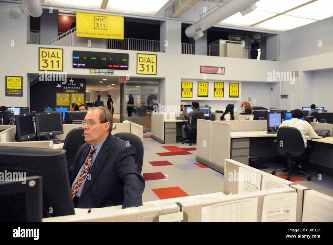 Call 311 hi-res stock photography and images - Alamy