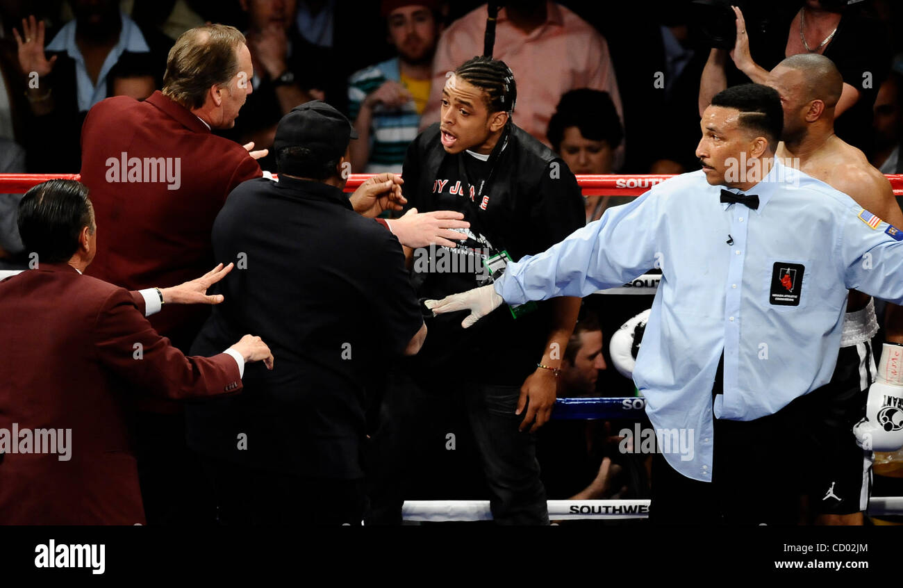 Roy jones jr boxing ring hi-res stock photography and images - Alamy