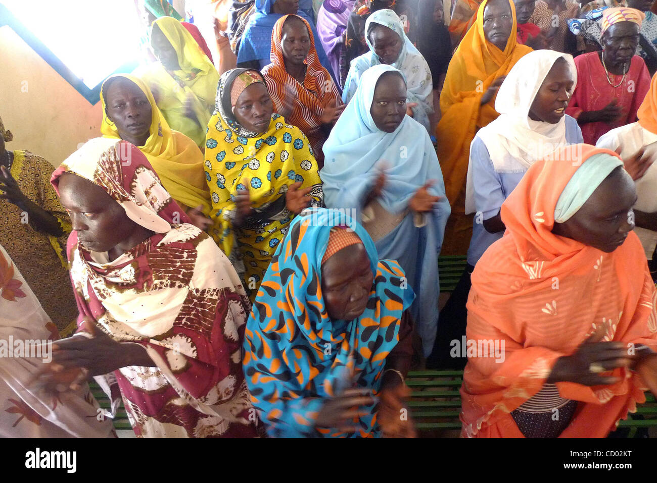 Apr 04, 2010 - Kauda, Southern Kordofan, Sudan - Churchgoers enters ...