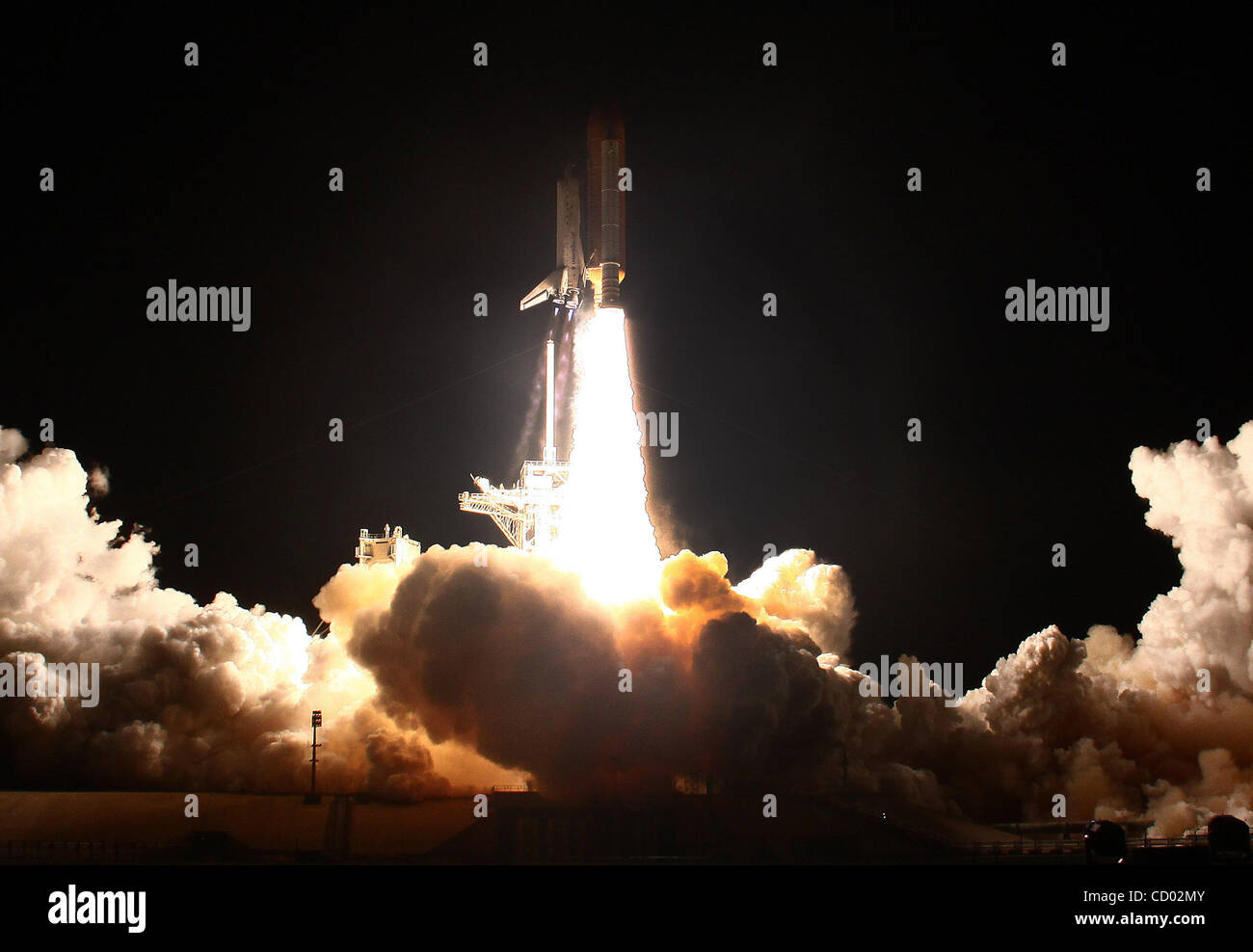 April 5, 2010- Kennedy Space Center, USA. Space shuttle Discovery's ...