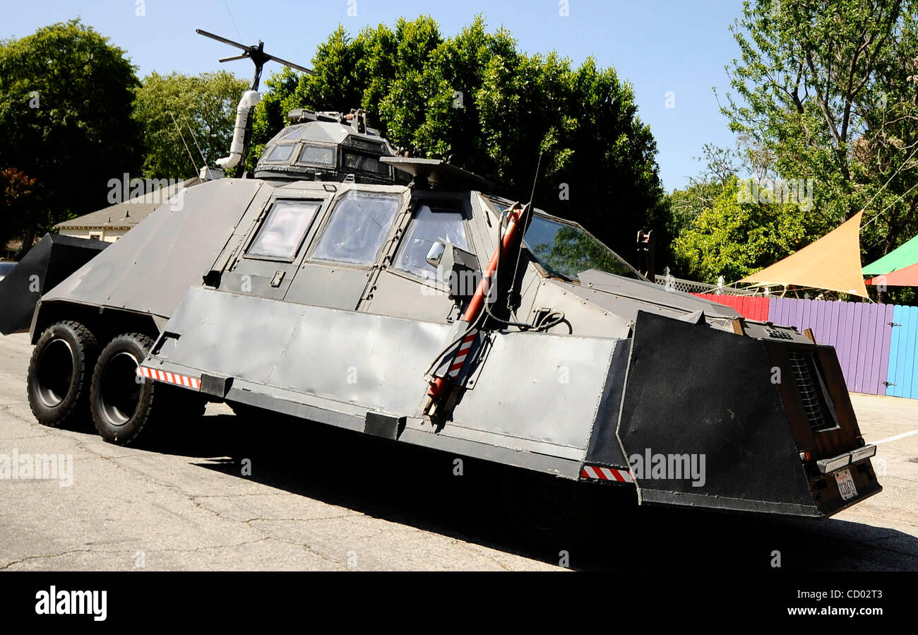 Tiv 2 hi-res stock photography and images - Alamy