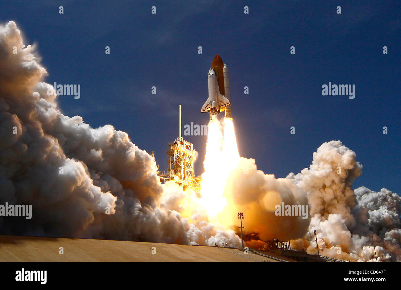 Blast_off hi-res stock photography and images - Alamy
