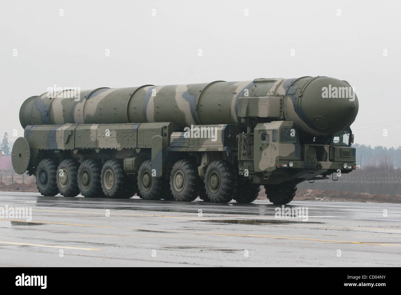 Topol missile hi-res stock photography and images - Alamy