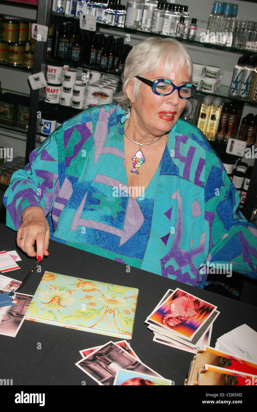 July 28, 2008 - Hollywood, California, U.S. - I13420CHW.DANCES WITH ...