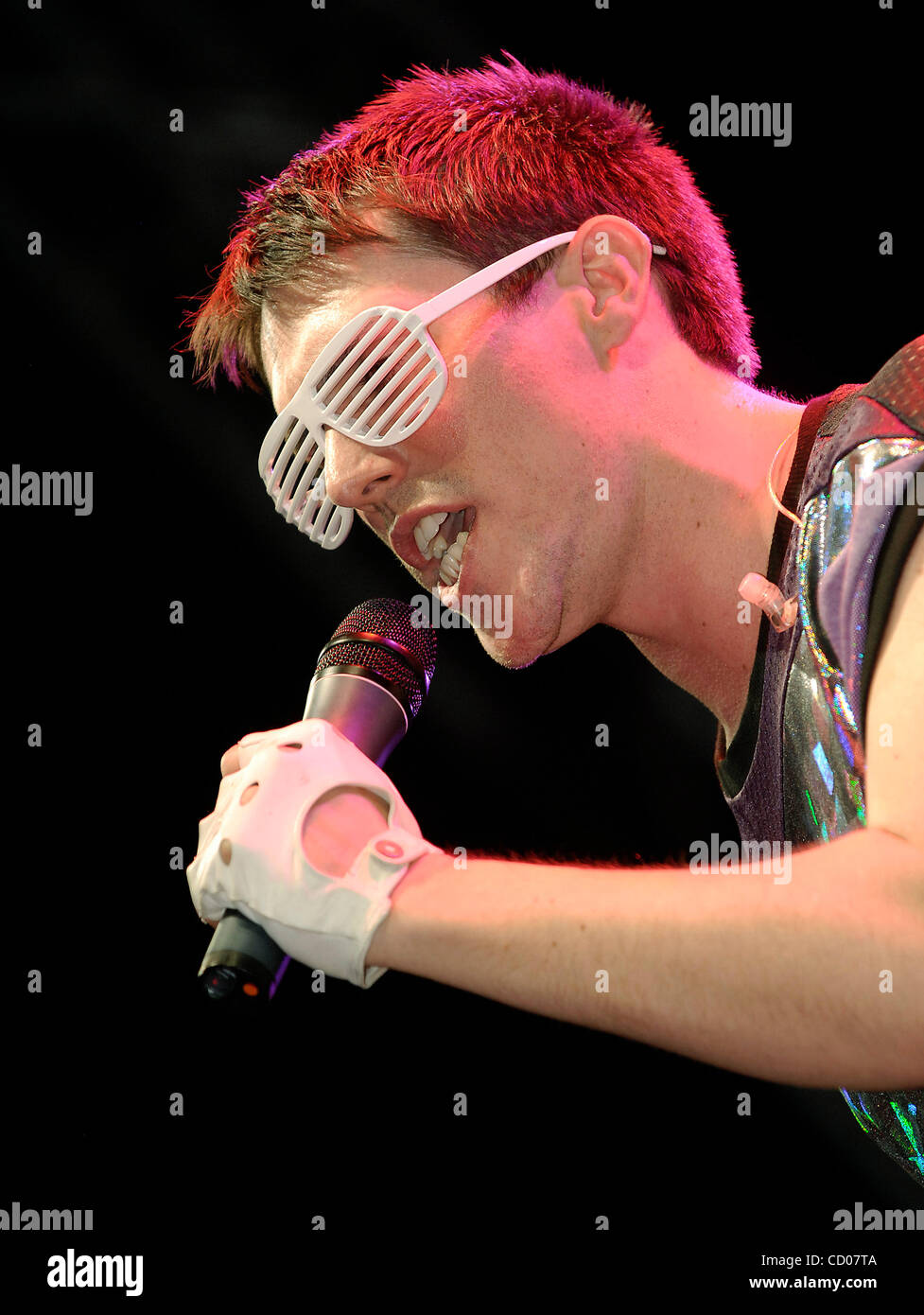 Sparro sam hi-res stock photography and images - Alamy