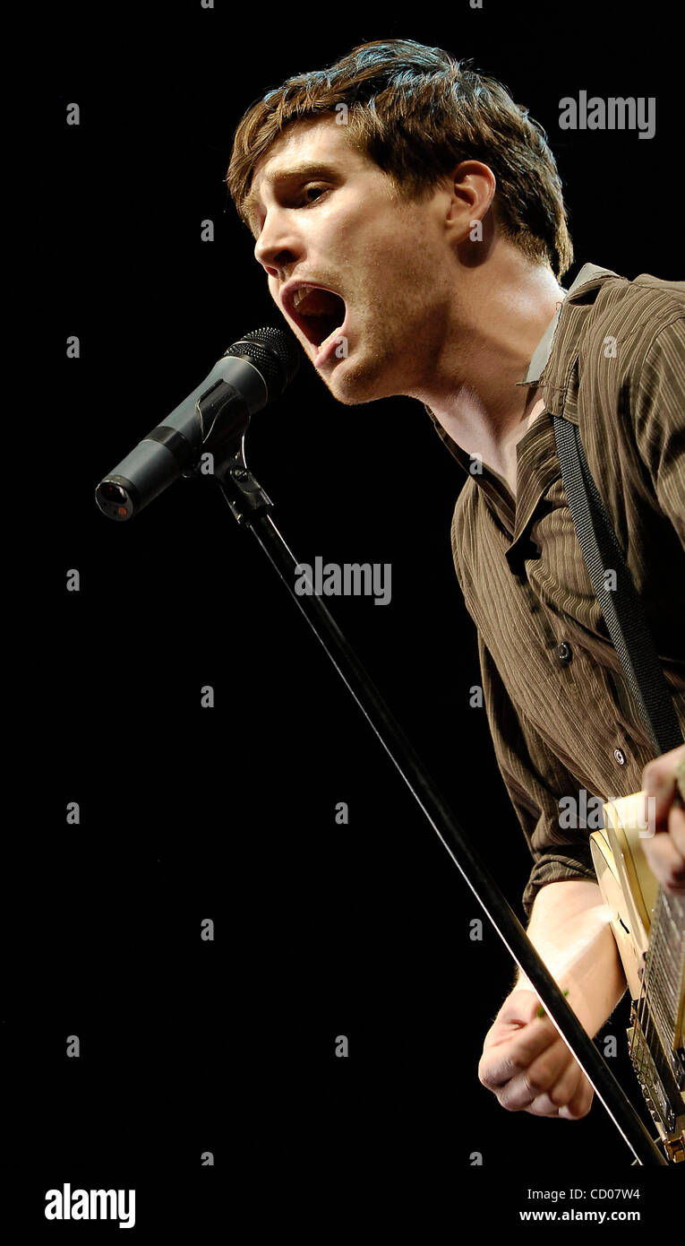 Charlie waller musician hi-res stock photography and images - Alamy