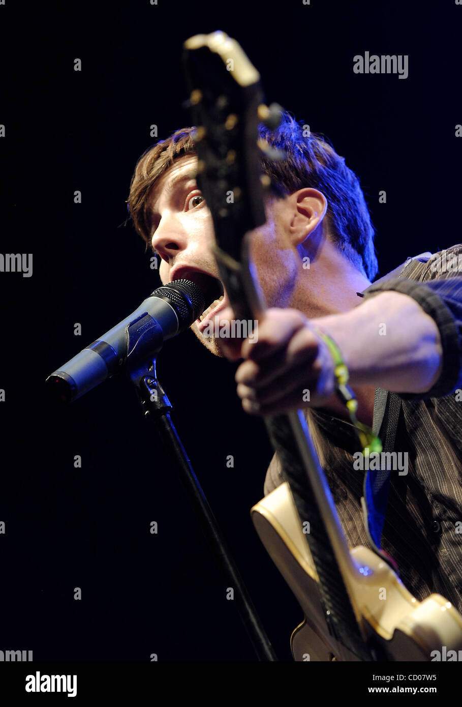 Charlie waller musician hi-res stock photography and images - Alamy