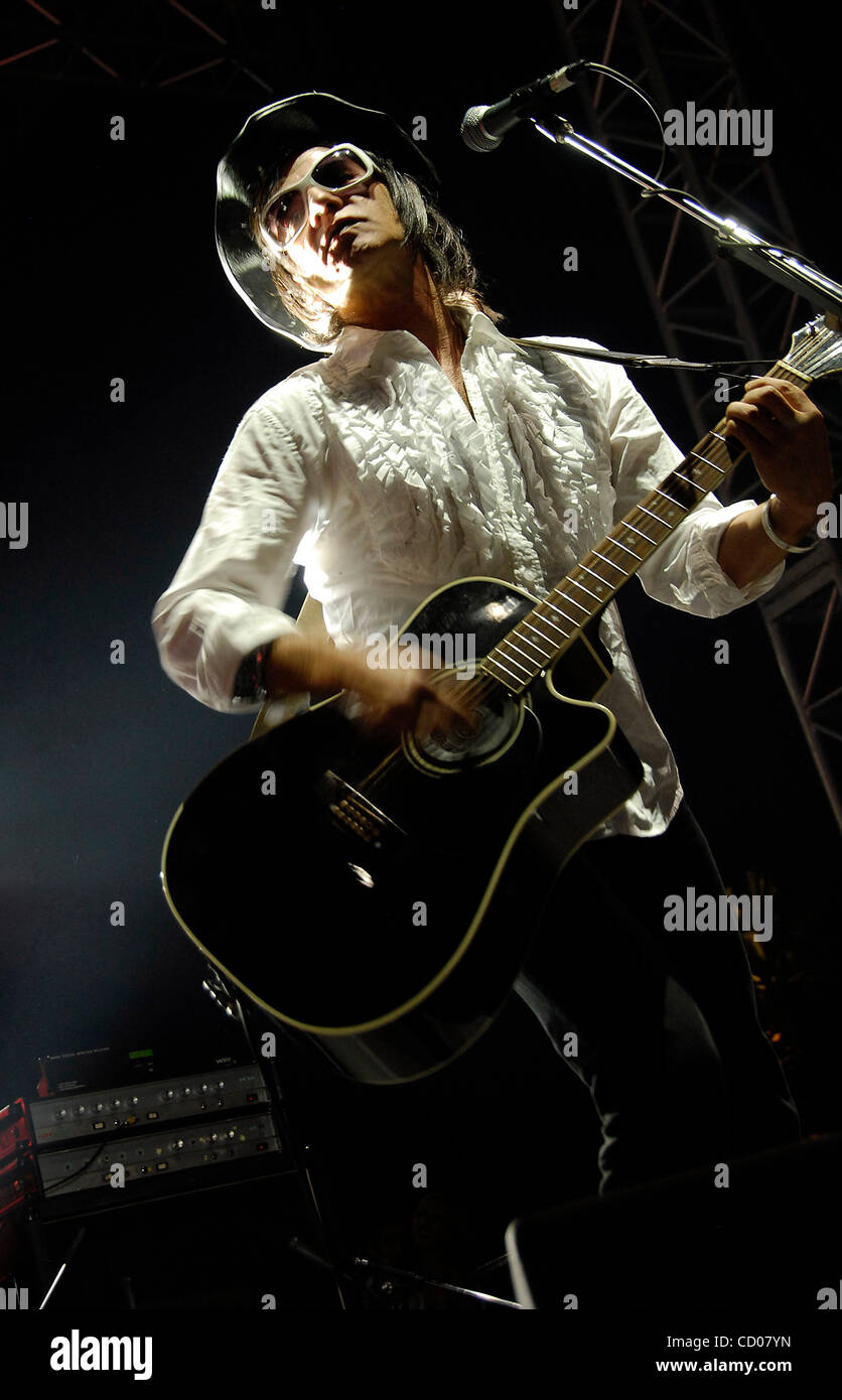 Daniel ash love and rockets hi-res stock photography and images - Alamy