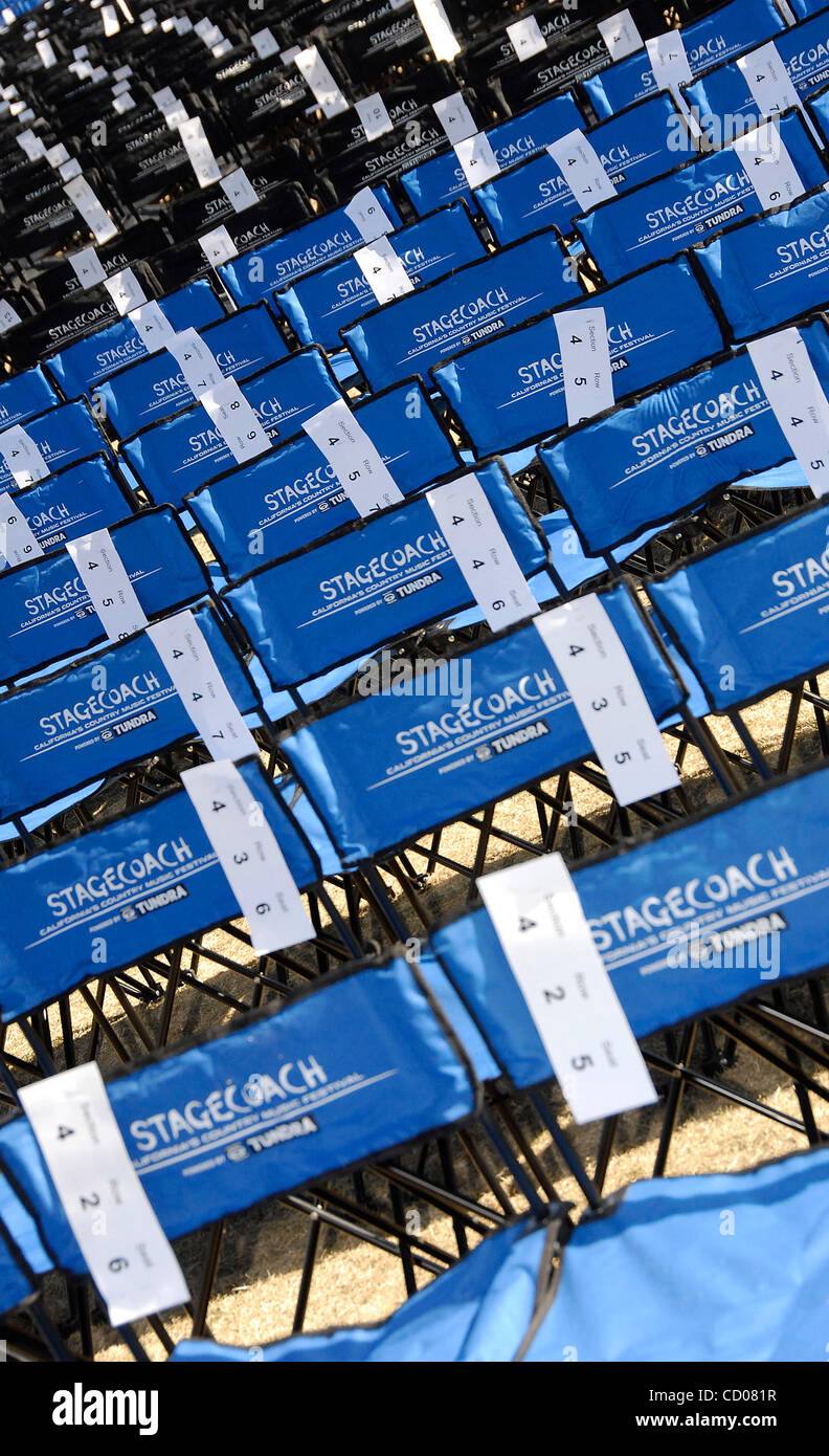 Stagecoach festival stage hi-res stock photography and images - Alamy