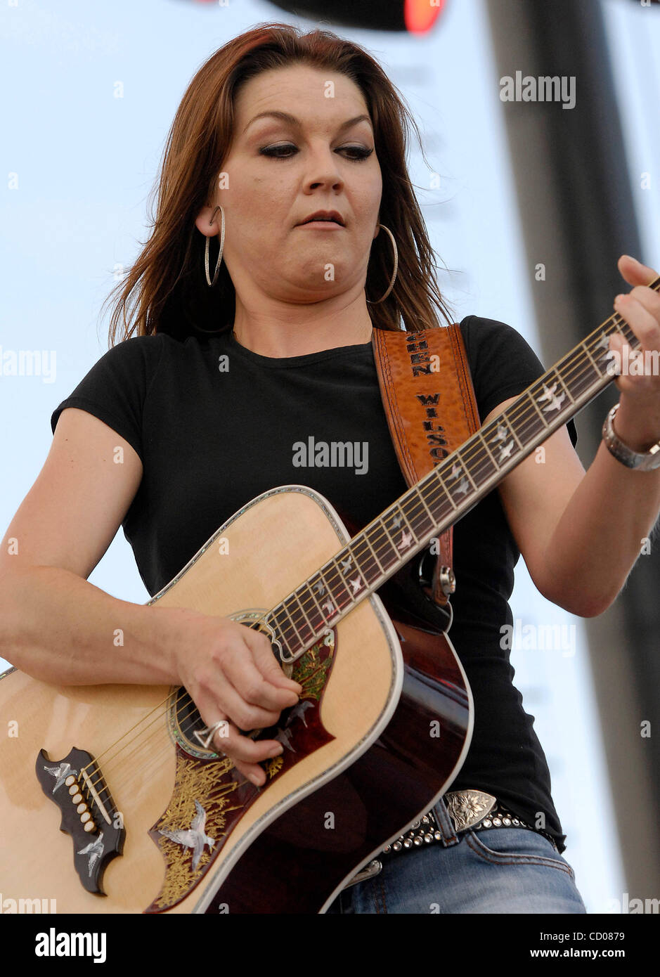 May 4, 2008; Indio, CA, USA; Musician GRETCHEN WILSON performing during ...