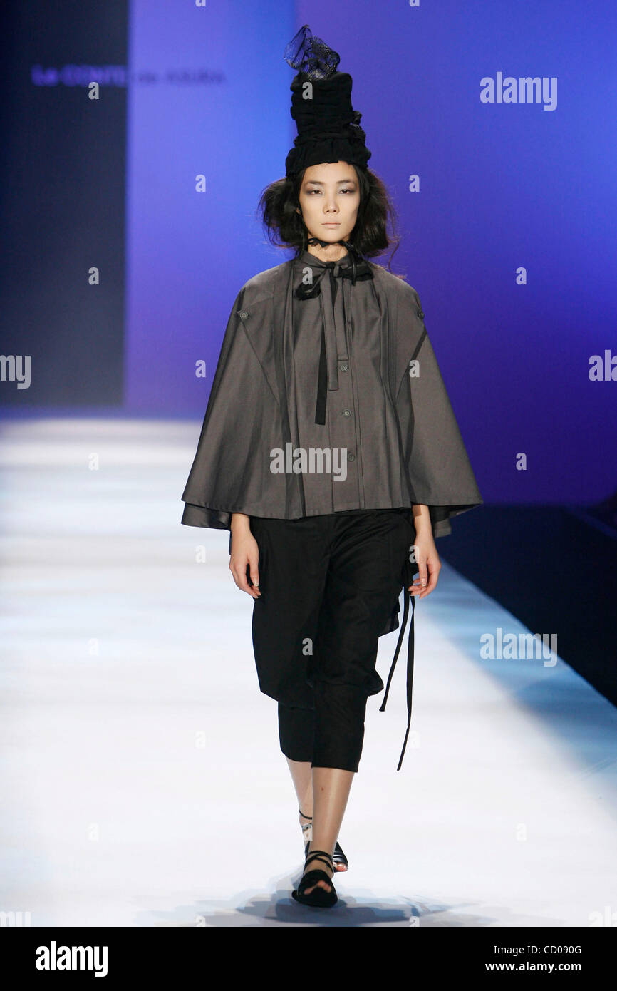 Oct 24, 2008 - Seoul, South Korea - A model walks the runway wearing ...