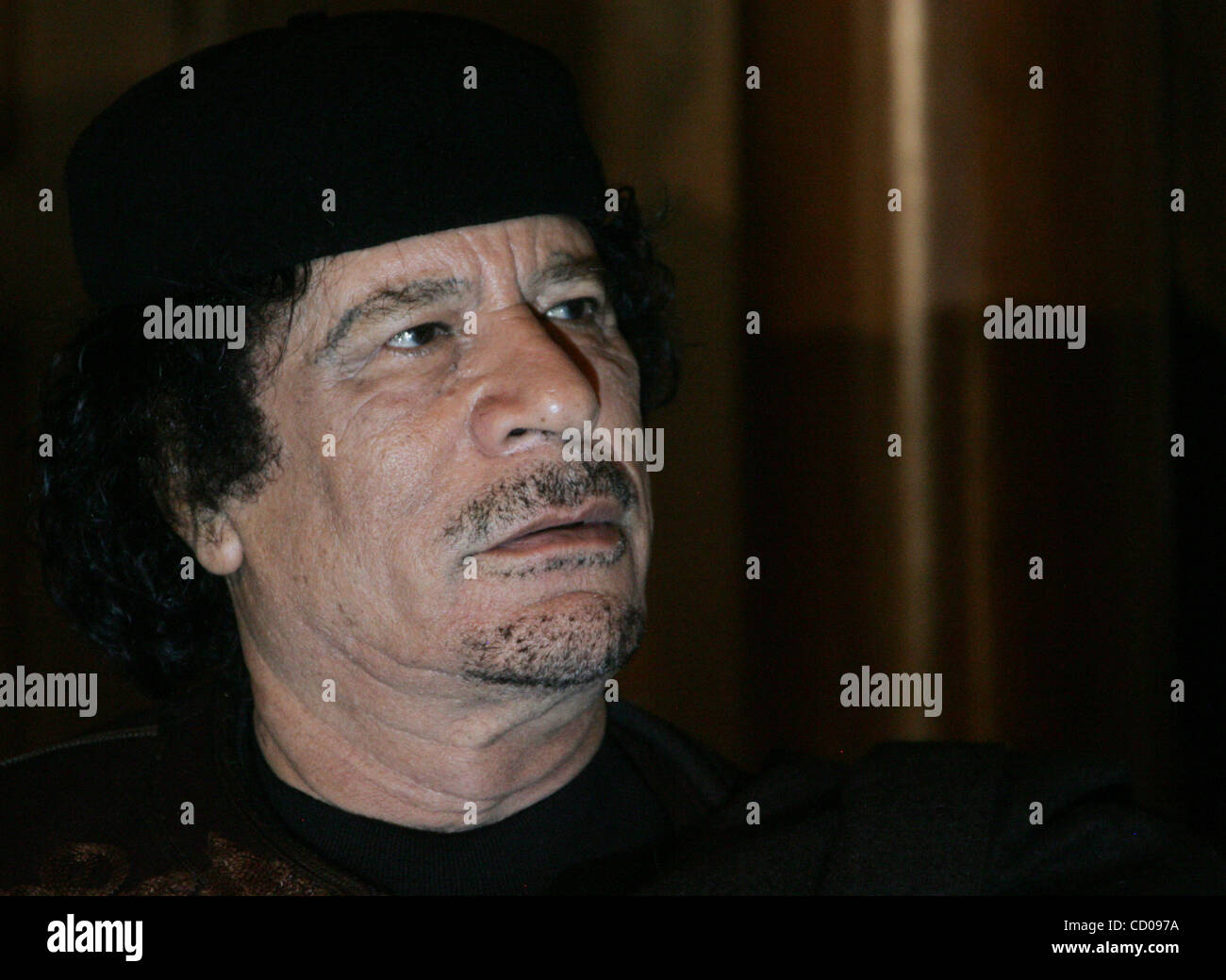 Nov 01, 2008 - Moscow, Russia - Libyan leader MUAMMAR GADDAFI meets ...