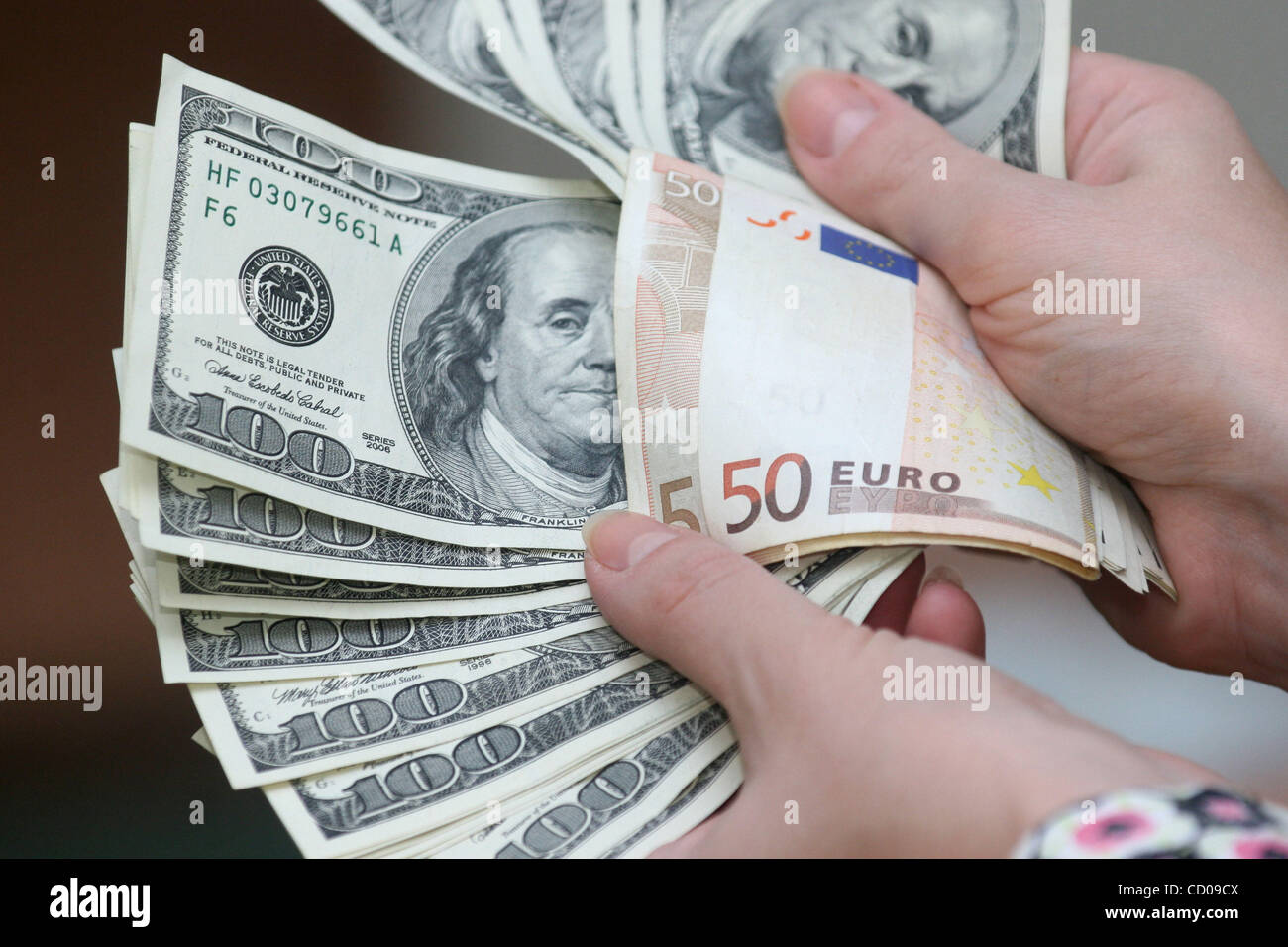 Capital flight hi-res stock photography and images - Alamy
