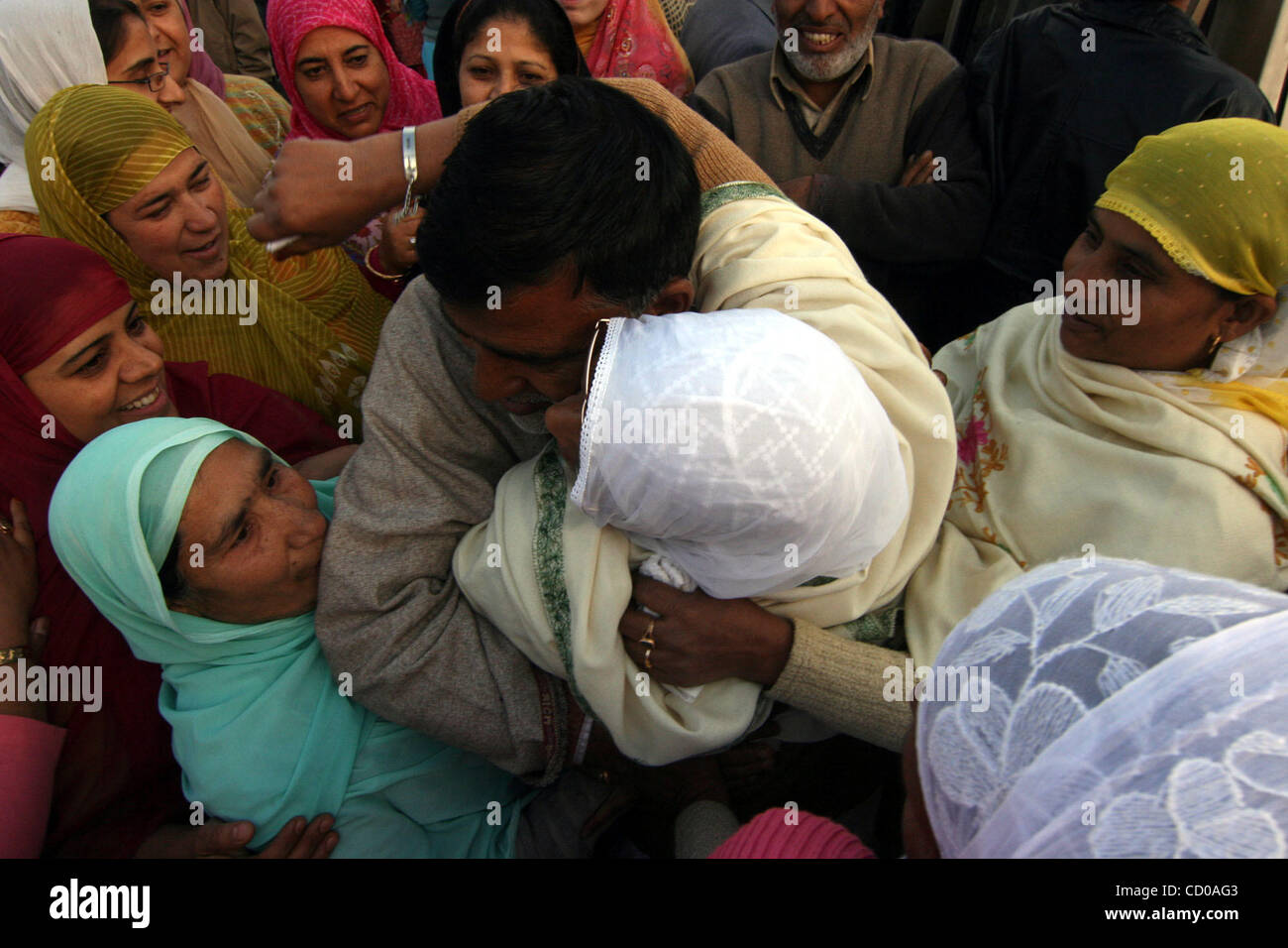 Saudi Arabia Mecca Hajj Woman High Resolution Stock Photography and ...
