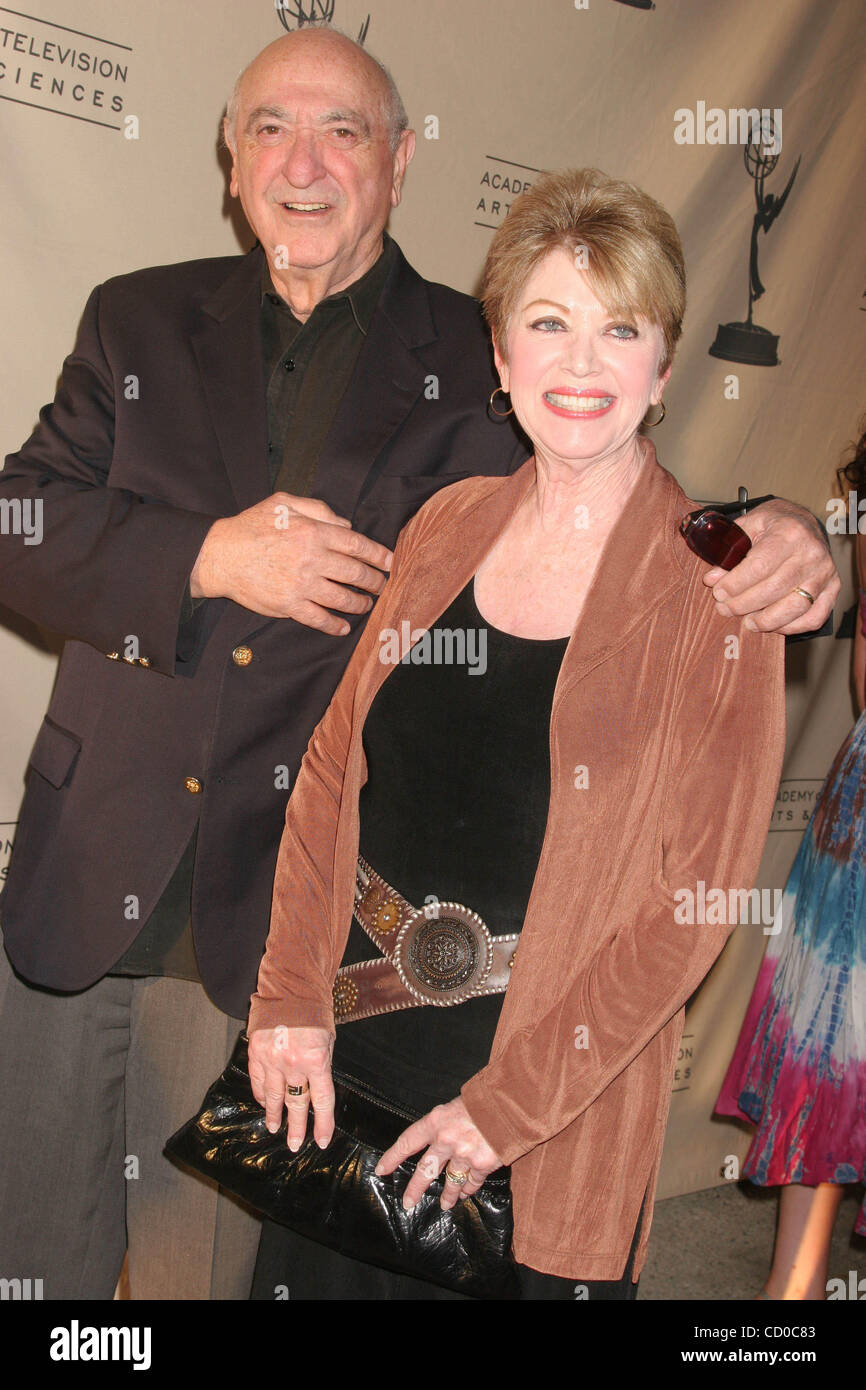 Leonard murray hi-res stock photography and images - Alamy