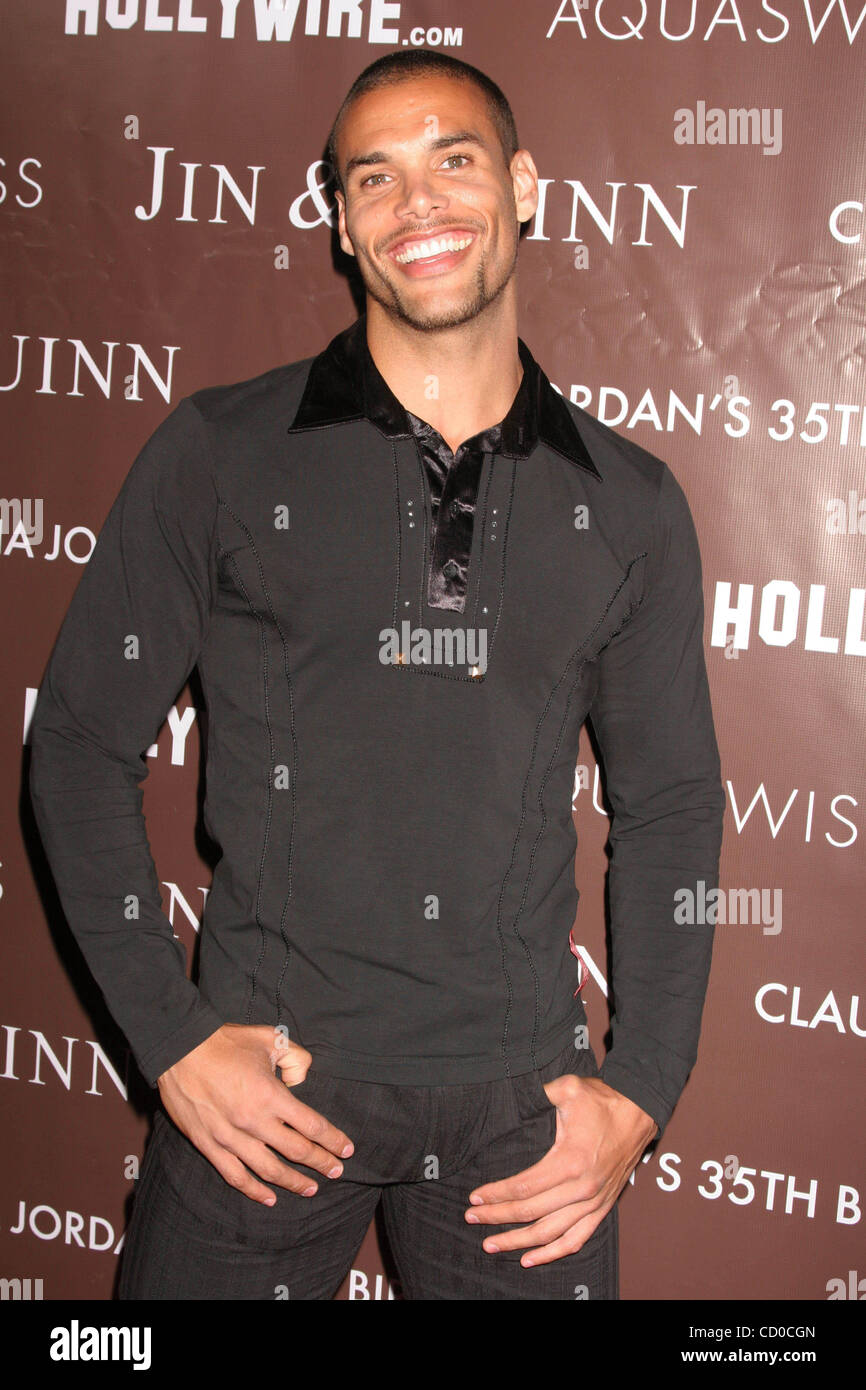 Apr. 13, 2008 - Hollywood, California, U.S. - I13169CHW.''CLAUDIA ...