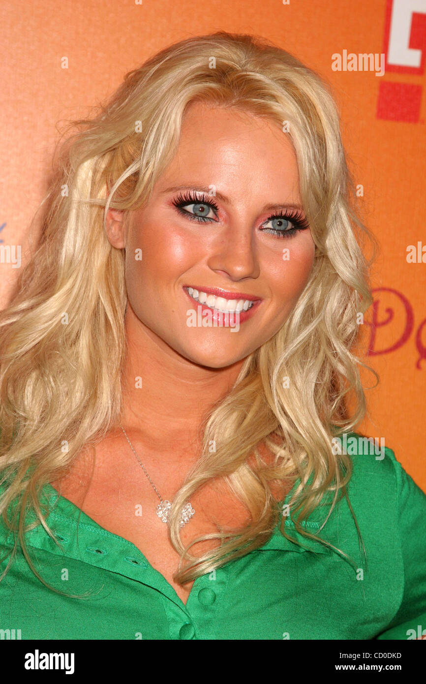 Molly shea hi-res stock photography and images - Alamy