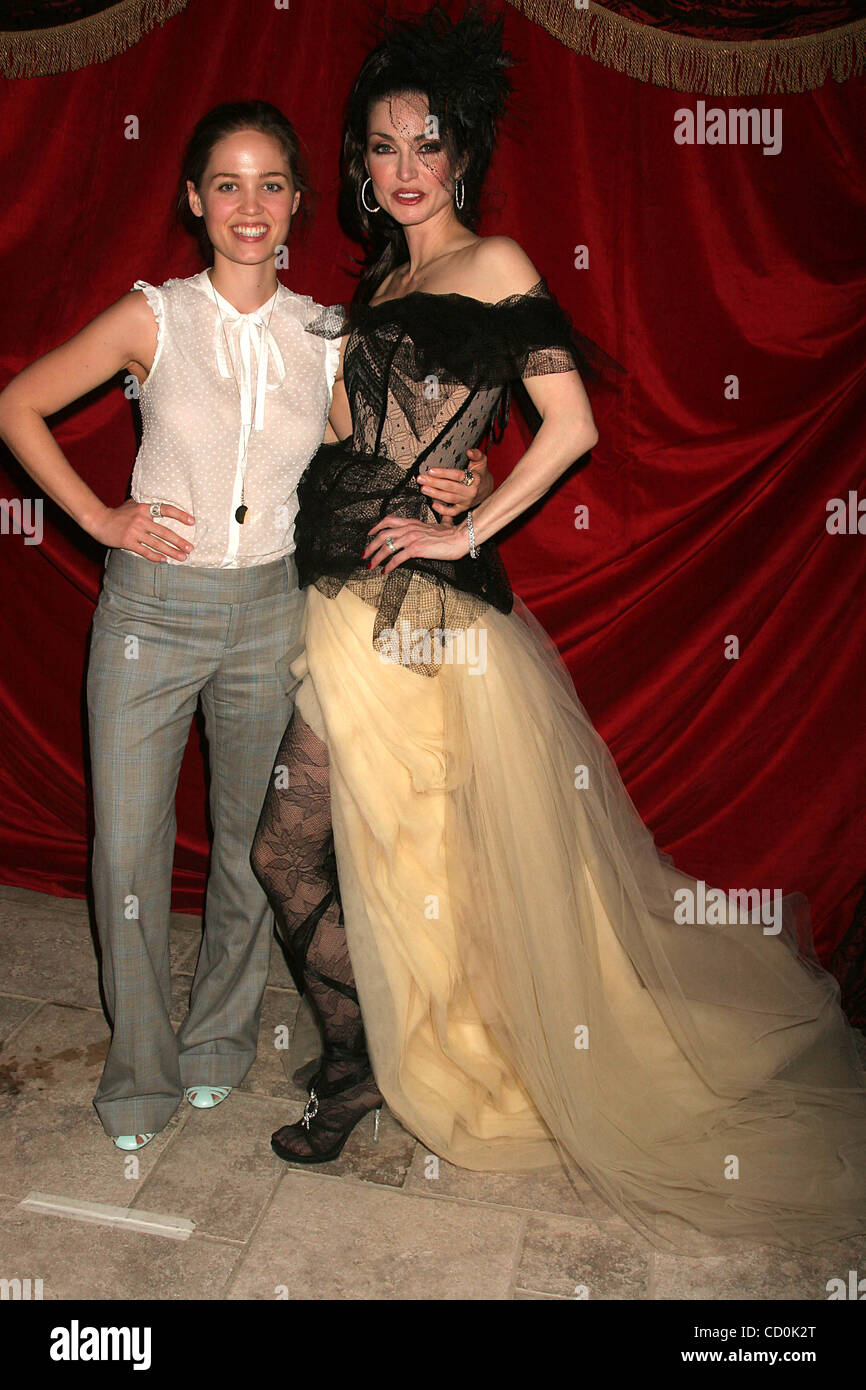 Elena lyons hi-res stock photography and images - Alamy