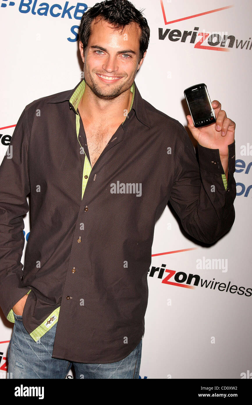 Oct. 29, 2008 - Hollywood, California, U.S. - I13911CHW.BLACKBERRY AND ...