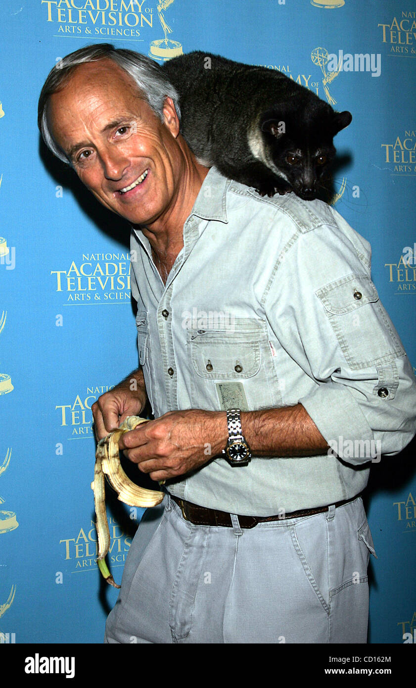 June 15, 2008 - New York, New York, U.S. - Jack Hanna arrives for the ...