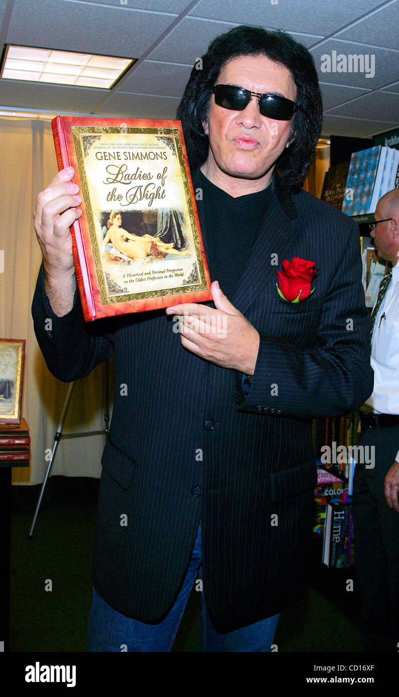 July 11, 2008 - New York, New York, U.S. - Gene Simmons poses with his ...